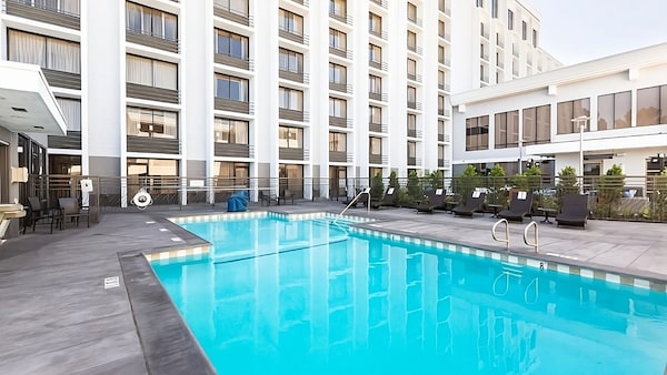 Upscale Accommodations! Perfect Choice For Corporate And Leisure Travelers! - Santa Clara