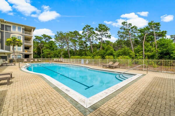 Seaview Villas C101 - Beach, Pool, Pet Friendly, 30a, Bikes - Free Golf Daily - Seagrove Beach, FL