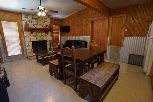 Frio Country Resort - Within Walking Distance To The Frio River! - Concan, TX