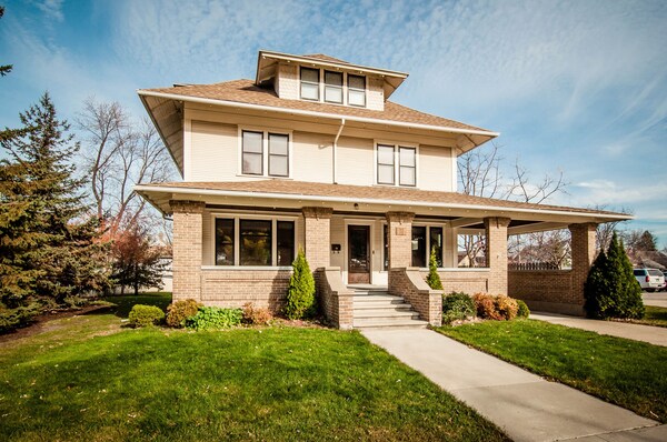 One Bedroom Apt, Walk To Mayo And St,mary's. - Minnesota