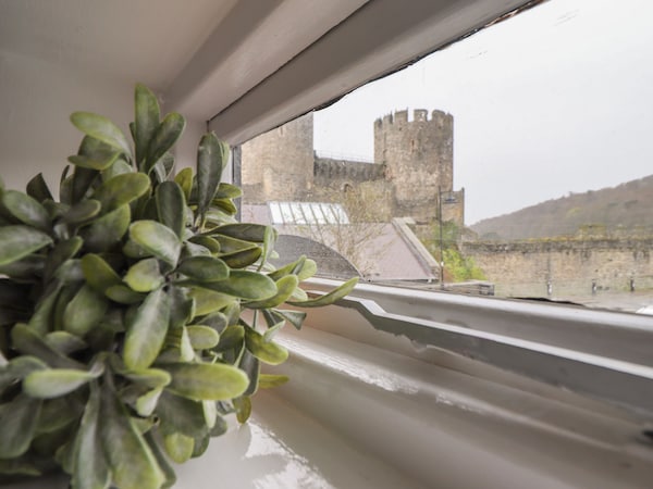 The Old Coach House, Family Friendly In Conwy - Colwyn Bay