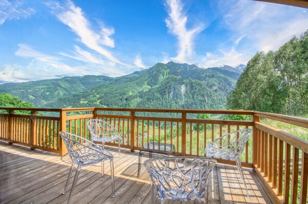 Beautiful Austrian Style Chalet At The Ski Slope - Kaprun