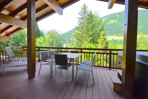 Exquisite Penthouse With Large Balcony In Superb Location; Whirlpool In Winter - Bad Gastein
