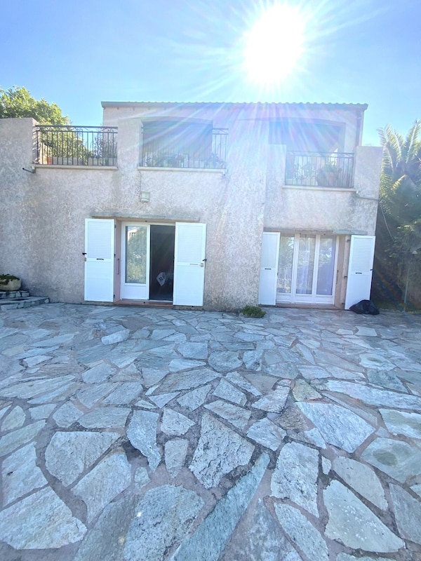 Ground Floor Apartment In The Beautiful Village Of Aregno - Algajola