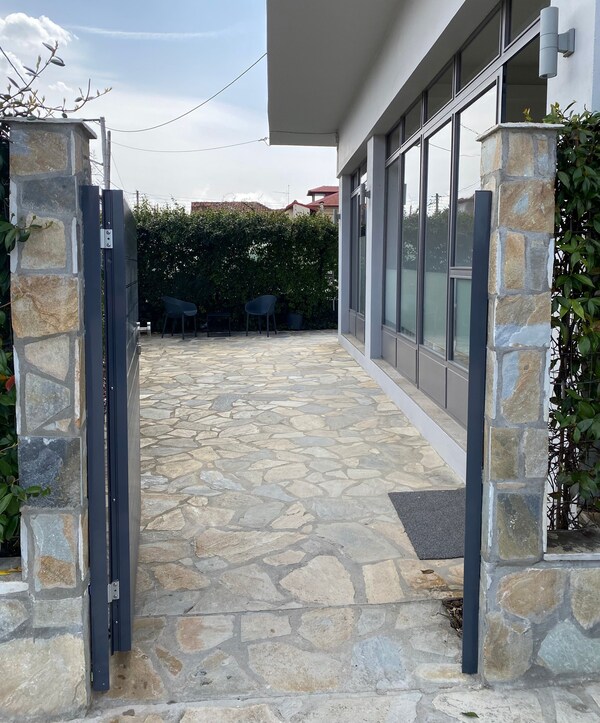 Vacation Home For 8 Guests With 210m² In Agios Spyridonas (176909) - Катерини
