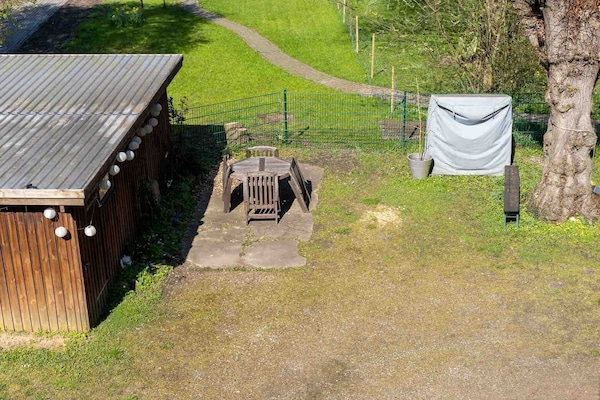 Die Kleine Dachstuv-fewo Ist Der Perfekte Ort Für Ihren Urlaub An Der Nordsee! - Tönning