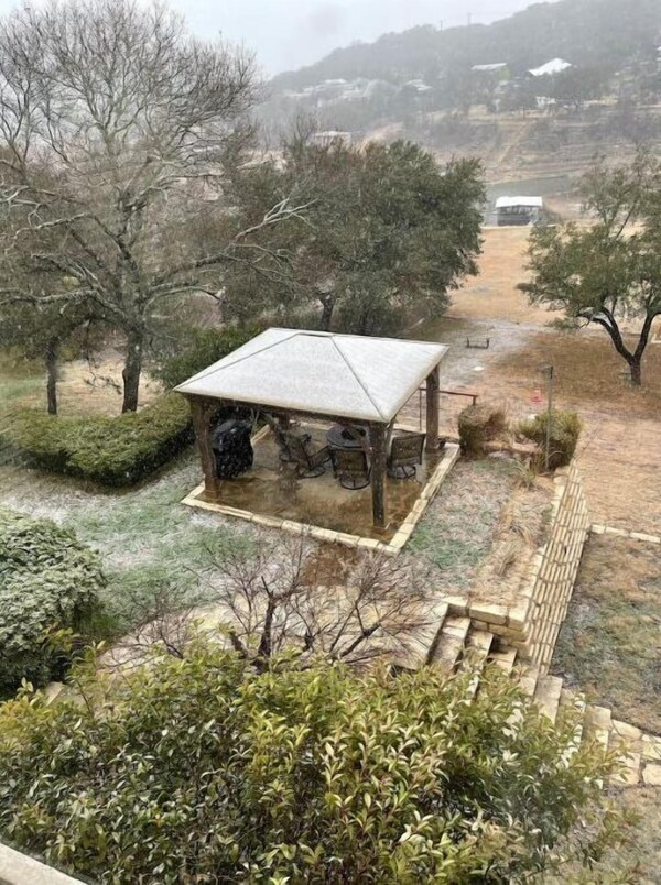 Elegant Hillside Home Near Volente On Lake Travis - Cedar Park, TX