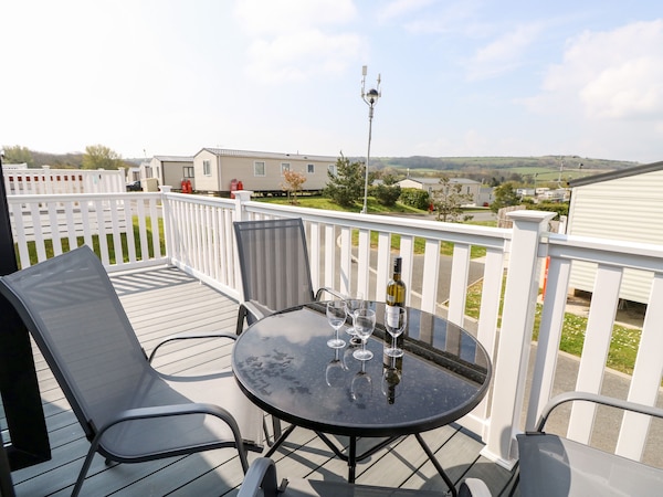 Crosswinds 67, Pet Friendly, With Pool In Bembridge - Isle of Wight