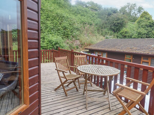 The Lodge @ Clifftop Park, Country Holiday Cottage In Charmouth - Charmouth