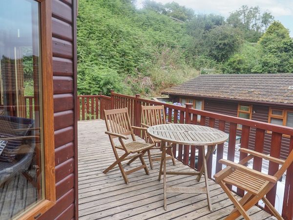 The Lodge @ Clifftop Park, Country Holiday Cottage In Charmouth - Charmouth