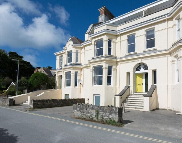 4 The Terrace, Pet Friendly In Rock - Padstow