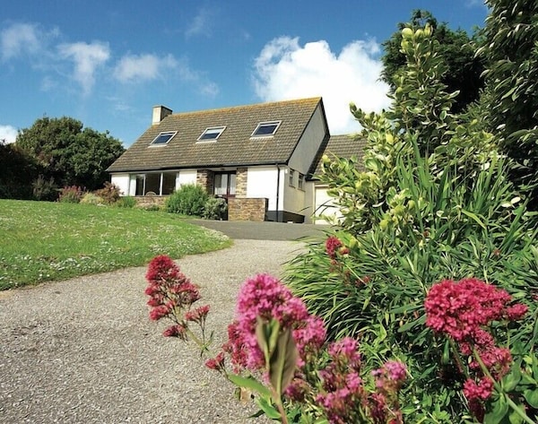 Rosevallen, Pet Friendly, With A Garden In Daymer Bay - 패드스토