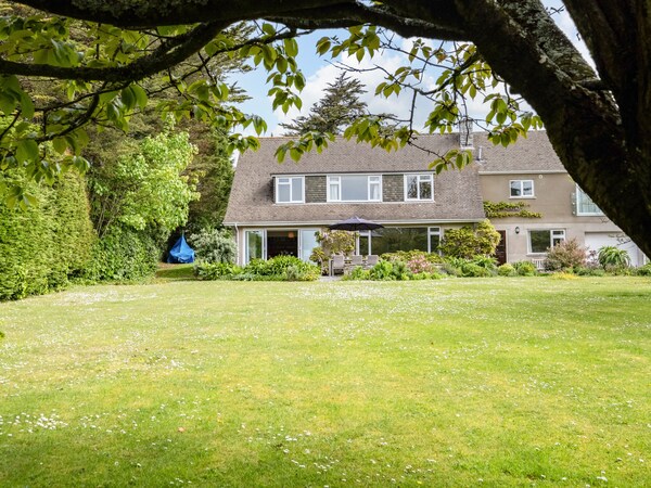 Tregillan, Pet Friendly, With Open Fire In Rock - Polzeath Beach