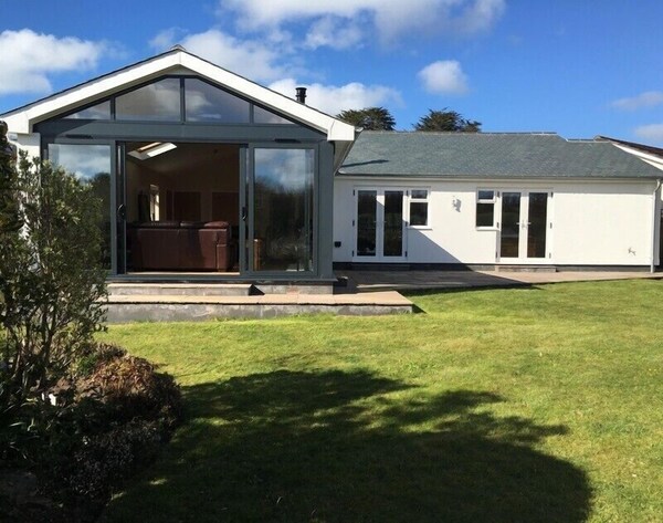 Chy-an-dowr, Pet Friendly In Rock - Edmonton, UK