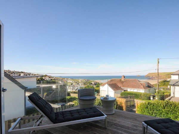 Drishti, Pet Friendly, With A Garden In Polzeath - Padstow