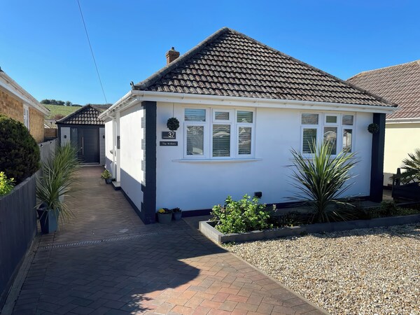 The Willows, Family Friendly, With A Garden In Preston - Dorchester