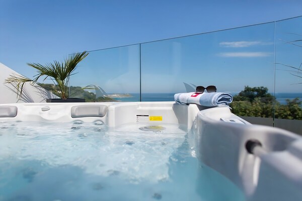 One Atlantic Watch, Family Friendly, With Hot Tub In Carbis Bay - St Ives