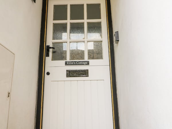 Ellie's Cottage, Pet Friendly, Character Holiday Cottage In Burford - Burford