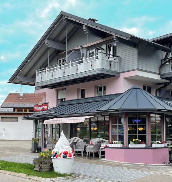 Deluxe Triple Room With Balcony - Oberstdorf