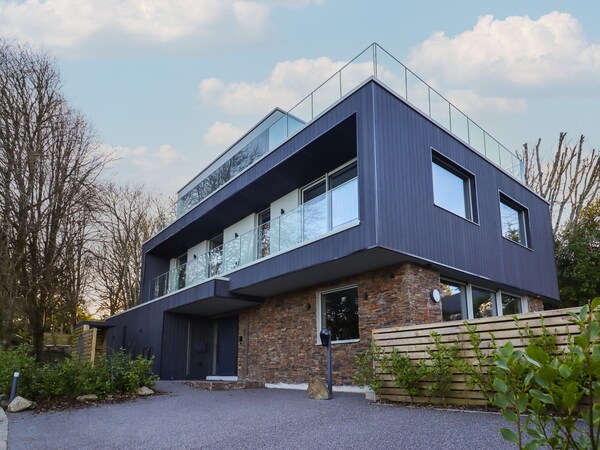Sparrows Nest, Pet Friendly, Luxury Holiday Cottage In St Ives - マラジオン