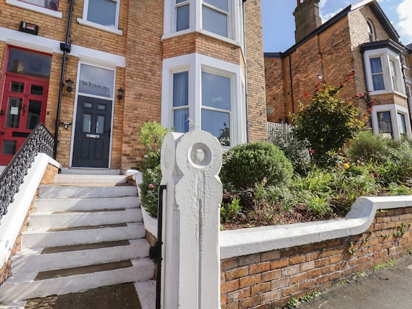 Spinnaker House, Pet Friendly, Country Holiday Cottage In Scarborough - Yorkshire