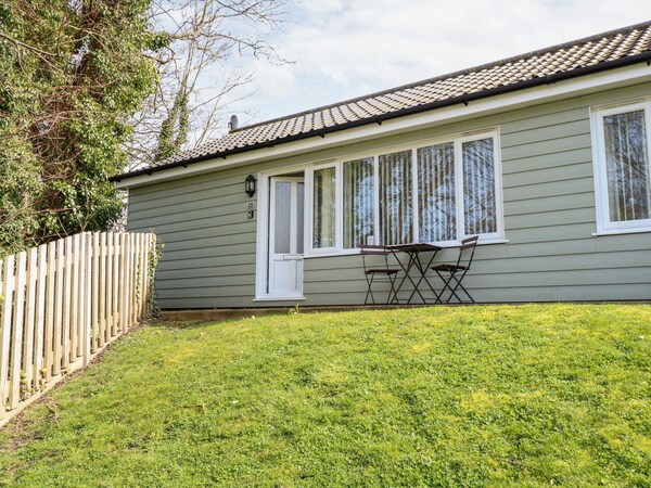 15 The Dell, Pet Friendly, Character Holiday Cottage In Mundesley - Mundesley