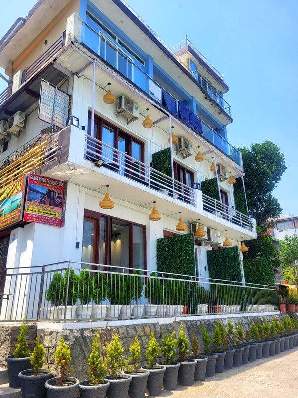 Stay On The Ganges - Rishikesh