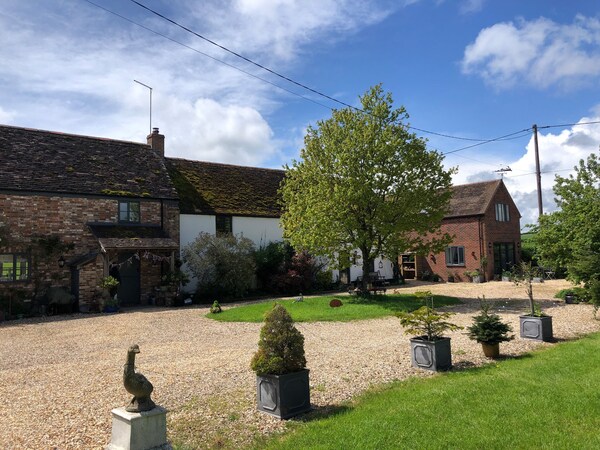 Little Stables Cottage, Pet Friendly, With Open Fire In Spetisbury - Blandford Forum