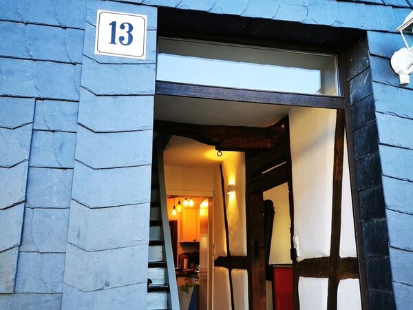 Ferienhaus Zur Kleinen Hummel - Ferienhaus, Dusche, Wc, 4 Oder Mehr Schlafräume - Kastellaun