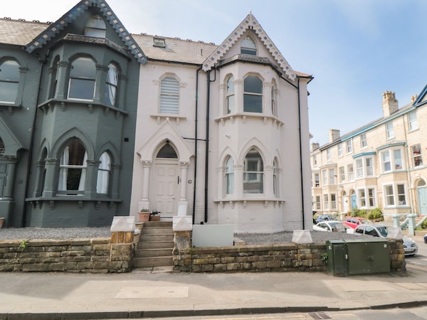 The Salthouse Apartment 2, Pet Friendly In Scarborough - Scarborough