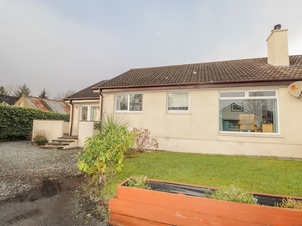 Pebble Cottage, Family Friendly, Character Holiday Cottage In Portree - Portree