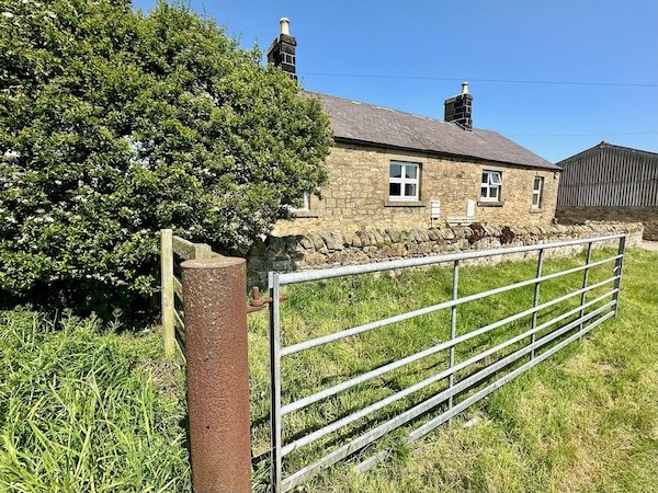 Lonnon Cottage, Pet Friendly, With Open Fire In Alnmouth - Alnwick