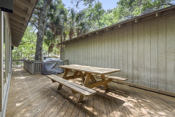 1067 Sparrow Pond: 3br, Sunroom, Community Pool Access, Beach Gear/bike Credit - Kiawah Island, SC