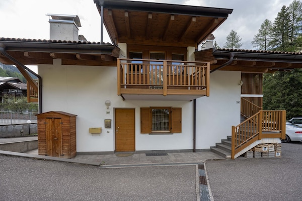Beautiful And Modern Apartment In The Center Of Alba Di Canazei - Campitello di Fassa