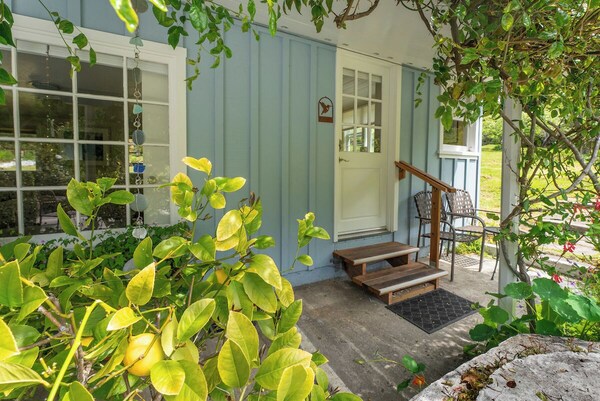 Peaceful Garden Oasis With Breakfast Provided - Mendocino, CA
