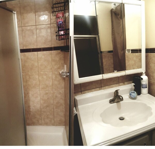 Cozy King Size Room In Bloomingdale, Washington D.c. Room F - Howard University, Washington
