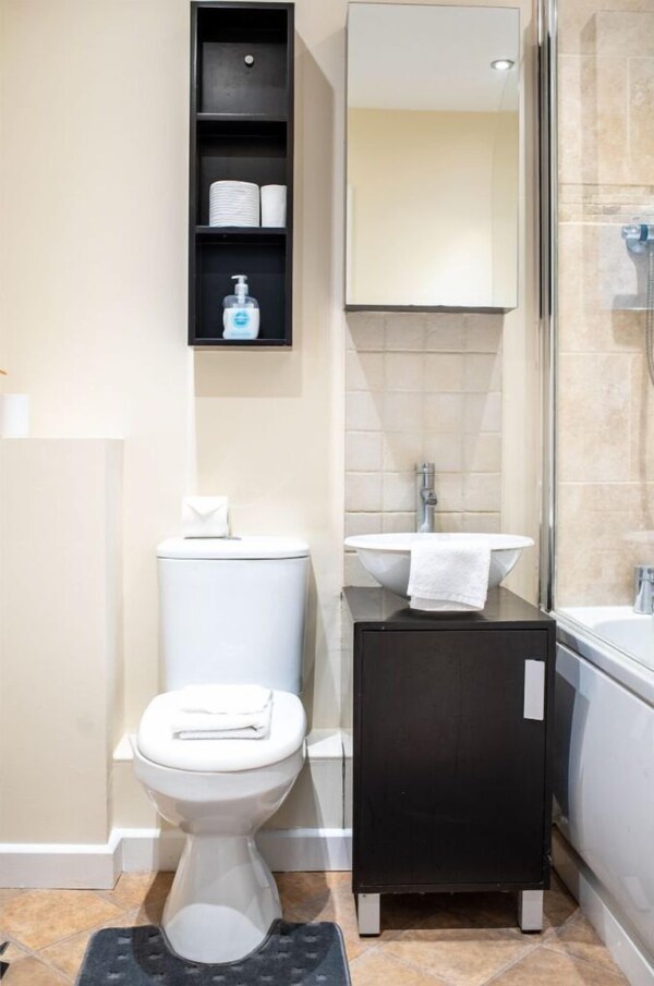 No7 Nursery Convent  - 1 Bed Apartment - Sleeps 3 - Sherwood Forest