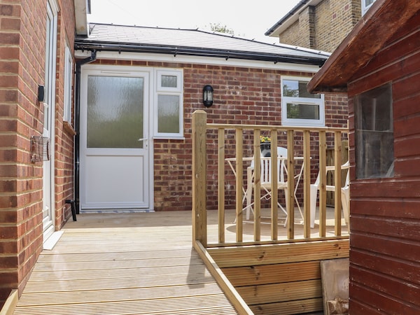 The Garden House Cottage, Pet Friendly, With A Garden In Whitstable - Herne Bay