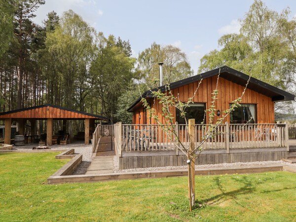 Lovat Highland Bothy, Romantic, Character Holiday Cottage In Beauly - Loch Ness