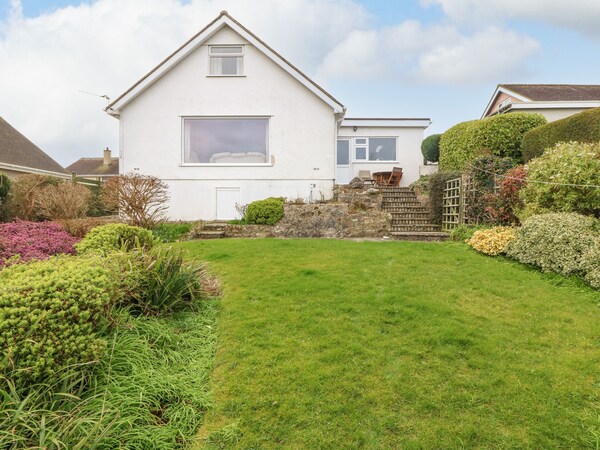 Berna, Pet Friendly, Character Holiday Cottage In Benllech - Moelfre