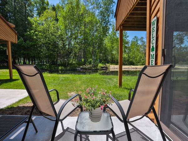 Trout Creek Condos #17 - 1 Bdrm, 1 Bath, Sleeps 4 - Petoskey, MI