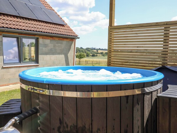 Polly's Annexe, Family Friendly, With Hot Tub In Levington - Suffolk