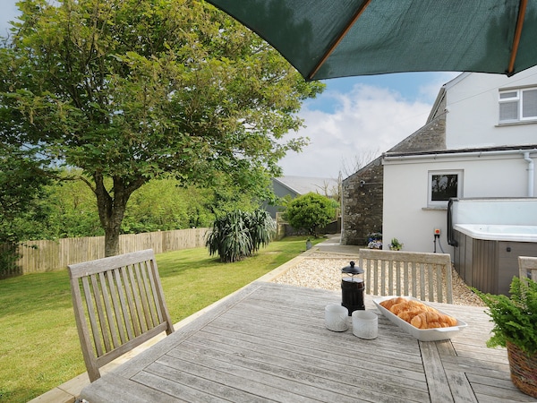 Carvannel Cottages, Pet Friendly, With Hot Tub In Portreath - Troon