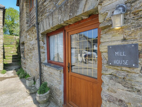 Mill House, Pet Friendly, Character Holiday Cottage In Pelynt - Bodmin