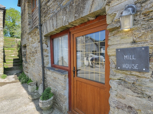 Mill House, Pet Friendly, Character Holiday Cottage In Pelynt - Bodmin