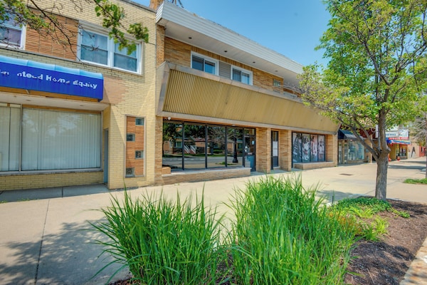5 Mi To Midway: Walkable Chicago Apartment - Worth, IL