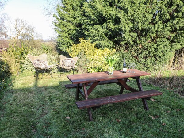 Adelaide Cottage, With Pool In Ashbourne - Derbyshire