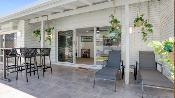 Spindrift - 1/10 Spectrum Street - Rainbow Beach. All Beds Made. Wifi. Pets Welcome. - Rainbow Beach