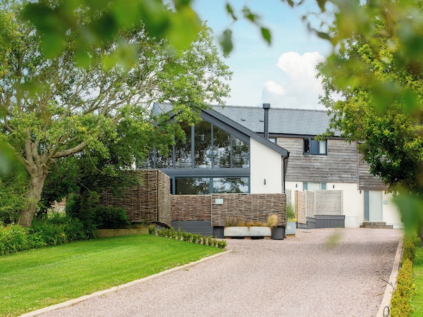 The Barn, Romantic, Luxury Holiday Cottage In Llanfechell - アングルシー島