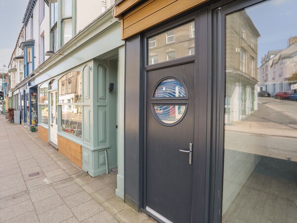 Swn Y Mor / Sound Of The Sea, Pet Friendly In Criccieth - Criccieth